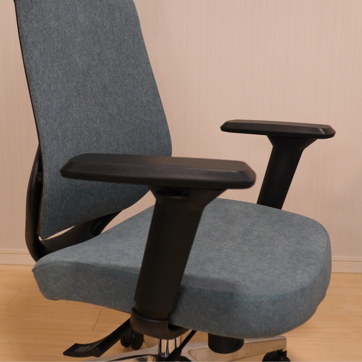 【オフィスコムYS-1】2万円台でコスパ最強オフィスチェアを比較レビュー | Mr.chairs