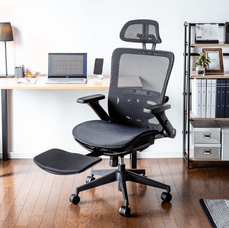 【徹底比較】跳ね上げ式チェアおすすめ4選！各機能を実際に座って比較したレビューを紹介 | Mr.chairs